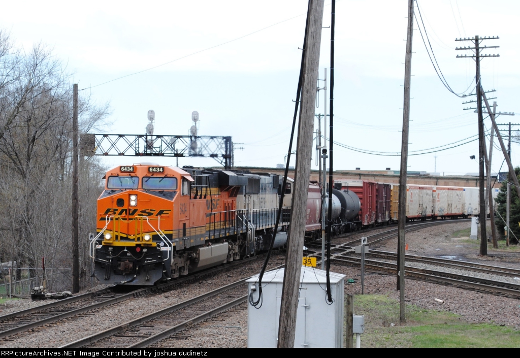 BNSF 6434